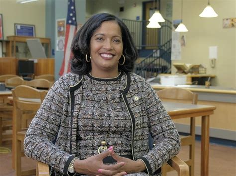 Groundbreaking Lawmaker To Address Groundbreaking Usj Class West