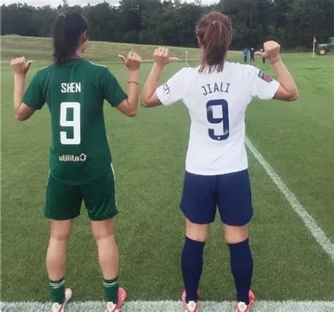 杨莉娜加盟巴黎！成为1年内第10位开启留洋生涯的女足队员