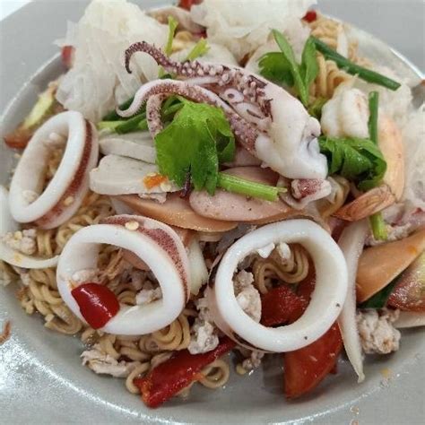 ร้าน ยำandลุยสวนby My Mint สาขาหลัก รีวิวร้านอาหาร