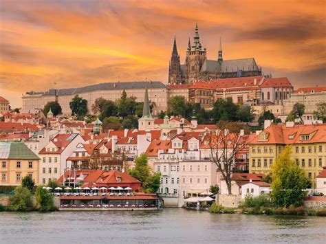 Orologio Astronomico Di Praga Inpragait Guida Di Viaggio Online Su