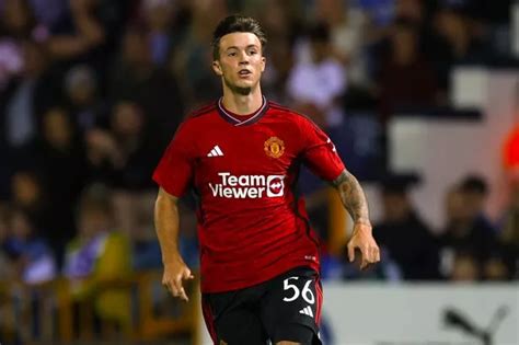 Manchester United Youngster Charlie Mcneill Set For Stevenage Loan Move Manchester Evening News