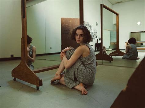 Emma Pfitzer Prices Feet