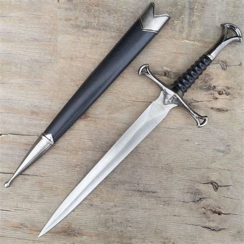13 German Style Medieval Knight Dagger Property Room