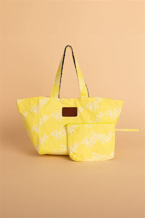 Reversible Totes Fighting Eel