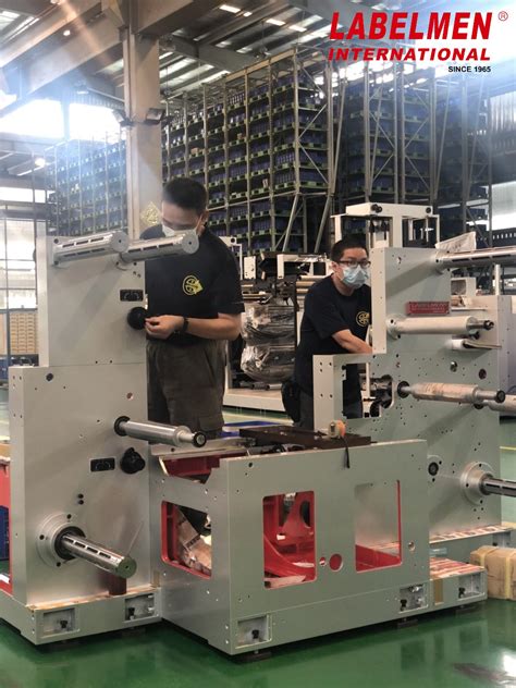 Work Overtime On Weekends To Assemble Prepare In Advance Without Delay Labelmen