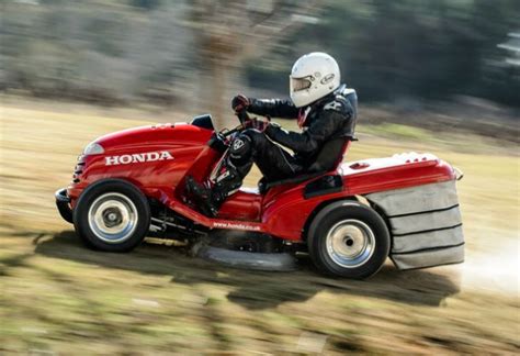 O Cortador De Grama Chamado De Honda Mean Mower Chega A 1874 Kmh
