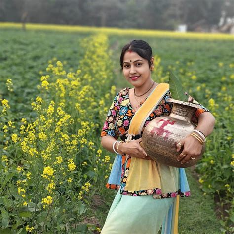 Soma Sarkar Bajrangi Viralvideo Cham Cham Nache Facebook