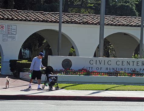 Area Cities Consider Reopening Meetings To Residents Los Angeles Wave