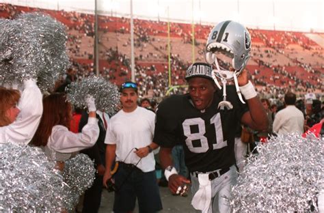 Top 10 Offensive Players In Oakland Raiders History