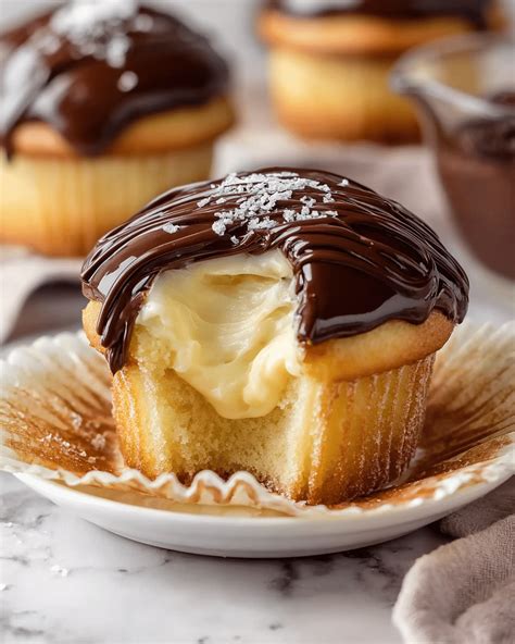 Boston Cream Pie Cupcakes
