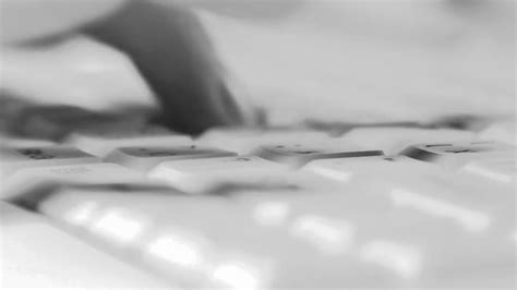 รูปภาพkeyboarding เลือกดูภาพถ่ายสต็อก เวกเตอร์ และวิดีโอ2996251