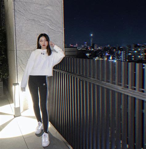 纖細白皙正妹偶而小露性感 若隱若現最讓人受不了惹 Cupsdaily