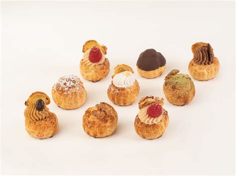 Sweet Eclair Assortment 4 Pcs 9 Pcs 16 Pcs Patisserie Le Pont