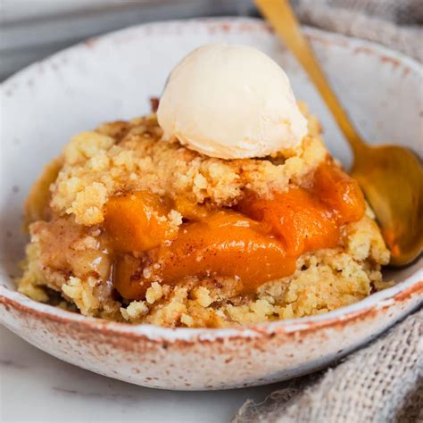 Easy Peach Cobbler With Canned Peaches And Cake Mix Wholesome Patisserie