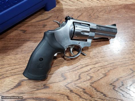 Smith And Wesson Model 610 Revolver 10mm