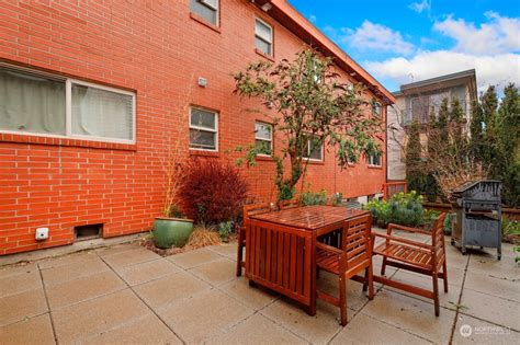 461 N 45th St 2 Seattle Wa 98103 Mls 2052349 Redfin