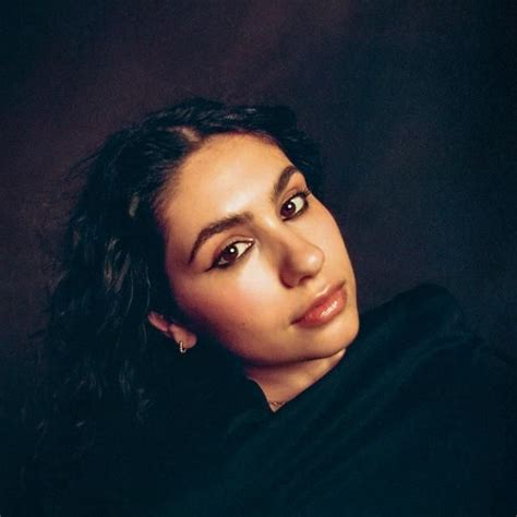 Stay Feat Zedd Nederlandse Vertaling Van Alessia Cara