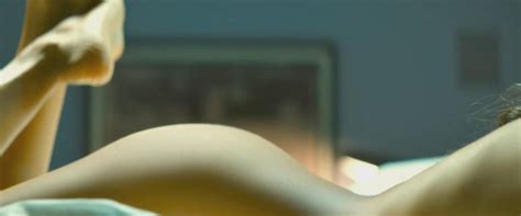 Rosario Dawson Nue Dans Trance