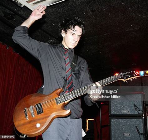 Taproot In Concert Photos Et Images De Collection Getty Images