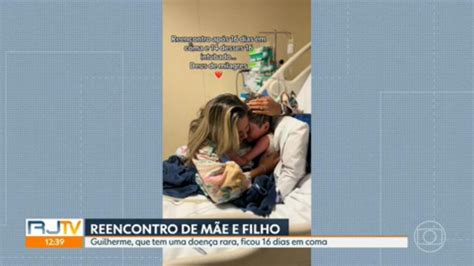 Vídeo Reencontro Entre Mãe E Filho Ganhou A Internet Rj1 G1
