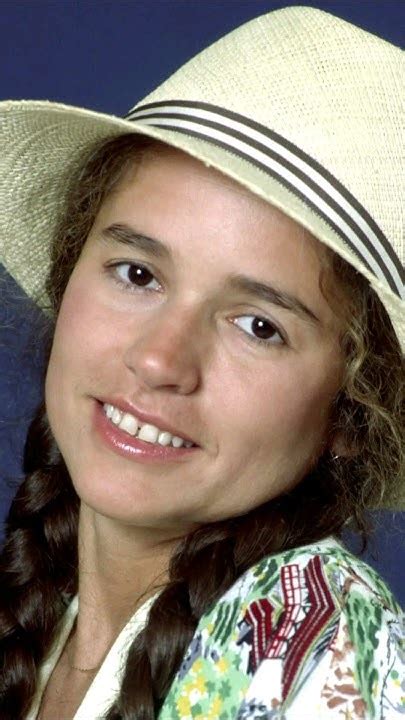 Inside The Life And Death Of Nicolette Larson Countrymusic Nicolettelarson Singer Youtube