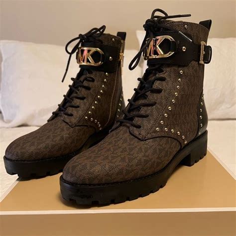 Michael Kors Lace Boots Size 8 12 Worn Once Like Brand New Zipper On
