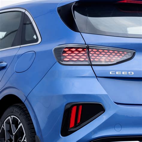 Kia Ceed - обзор нового Киа Ceed, цена от 2244900 руб у официального ...