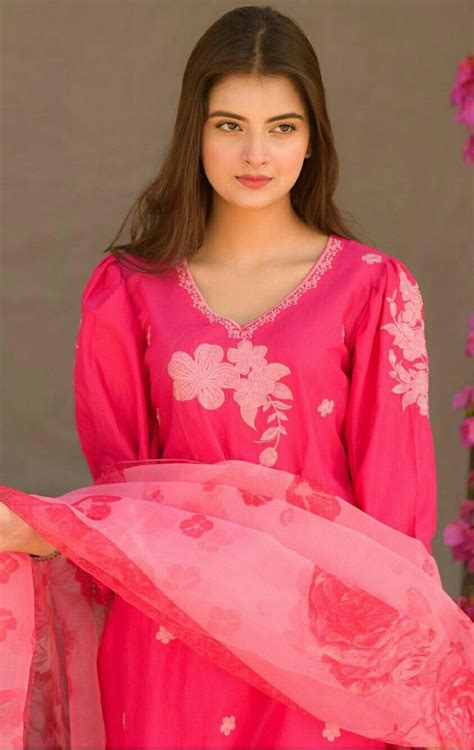 Pin By Muhammed Nouman On Munza Malik Modest Dresses Casual Stylish Dresses For Girls
