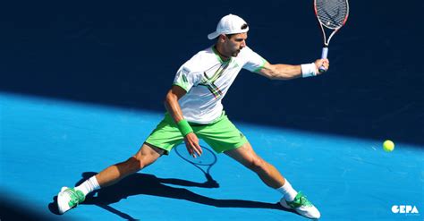 Tennislegende Jürgen Melzer Spendet Seinen Gespielten Schläger