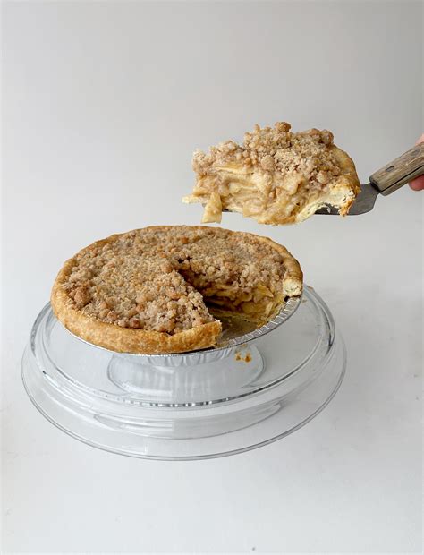 Dapper Apple Emporium Pies