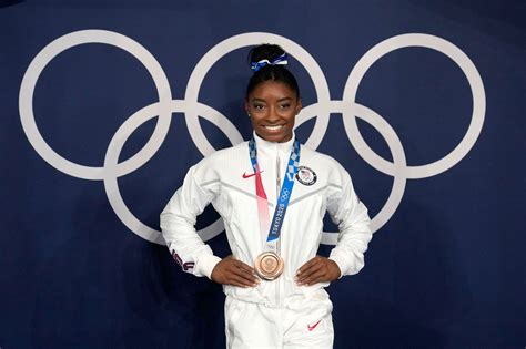 Simone Biles Strength Is Asset After Olympics Comeback Us Weekly