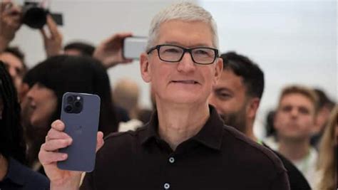 Whats Tim Cook Cooking Now That The Us Doj Sues Apple For Monopoly