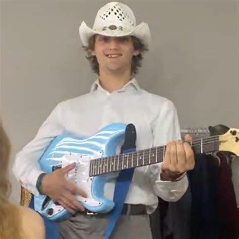 Tyler Mooneyhan Tyler Mooneyhan • Threads Say More