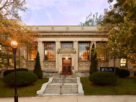 Assistante à La Direction Technique École Nationale De Théâtre Du Canada