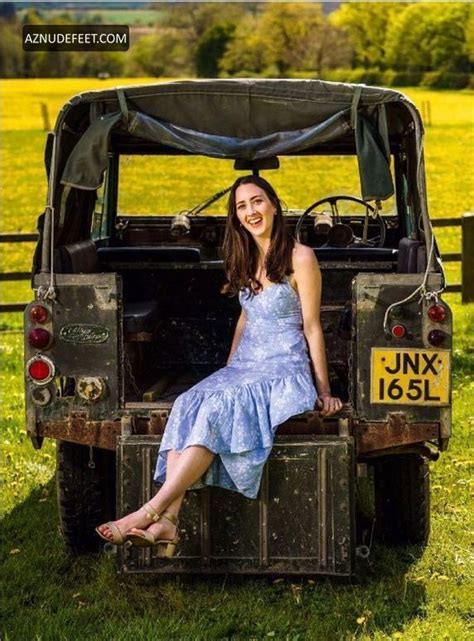 Alice Loxton Feet Aznudefeet