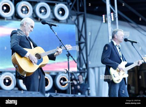 Paul Kelly And Band Performing At The Live Earth Concert Aussie