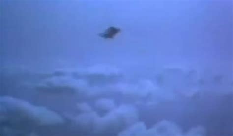 Skydivers Haunting Final Words As He Realised He Forgot To Put On Parachute After Jumping Out