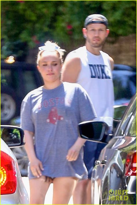 Hayden Panettiere And Boyfriend Brian Hickerson Are Still Going Strong