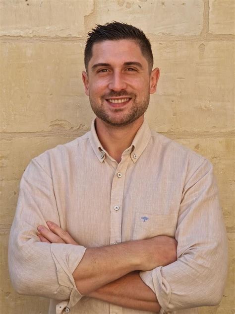 Meettheteam Perit William Lewis