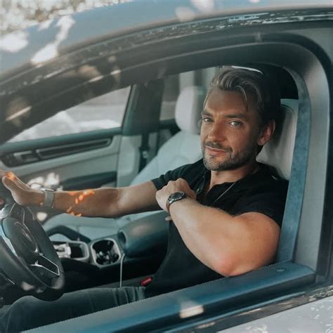 Chris Walker Chriswalker171 • Instagram Photos And Videos