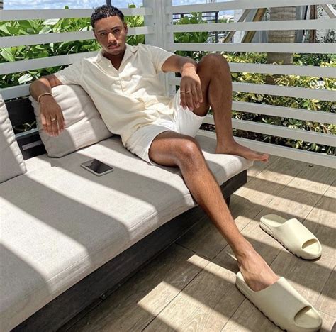 Dope Beach Fit Ft Yeezy Slides Vacation Outfits Men Beach Outfit Men