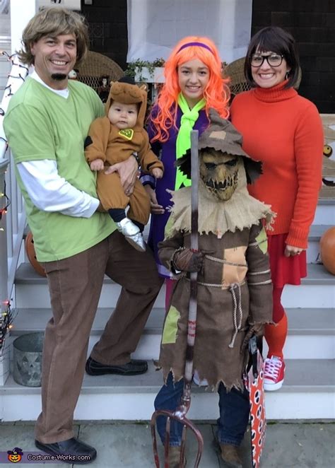The Scooby Doo Gang Captures The Villain Costume