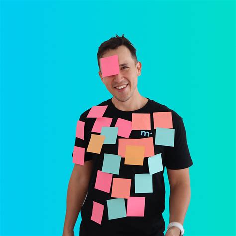 Top 15 Facebook Carousel Ads Examples Explained