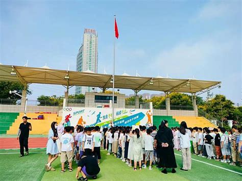 筑牢安全防线守护生命之花——宿州市第九小学校本部开展防震避险安全疏散演练活动