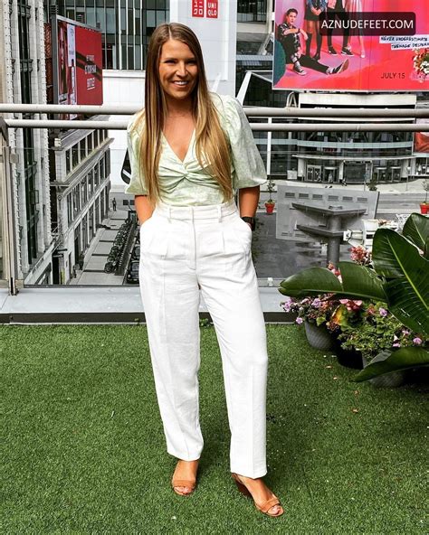 Danielle Michaud Feet Aznudefeet