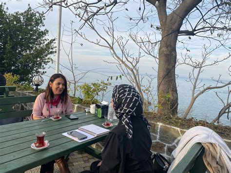 Tiyatroya Adanmış Bir Hayat Yasemin Alemdaroğlu Günimedya
