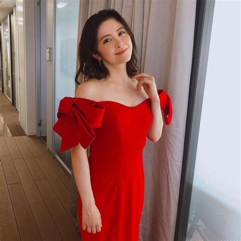 宮澤エマさんって知ってる？素敵すぎるドレス姿とプロフィールをご紹介⸝⋆ Dressy ドレシー｜ウェディングドレス・ファッション・エンタメニュース