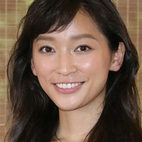 歯並び美人 杏anne