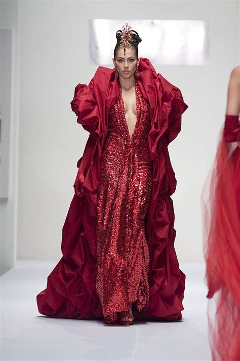 José Luis Abarca Fall Winter 2010 2011 Couture