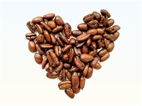 Moderate Coffee Consumption Reduces Risk Of Multiple Cardiometabolic